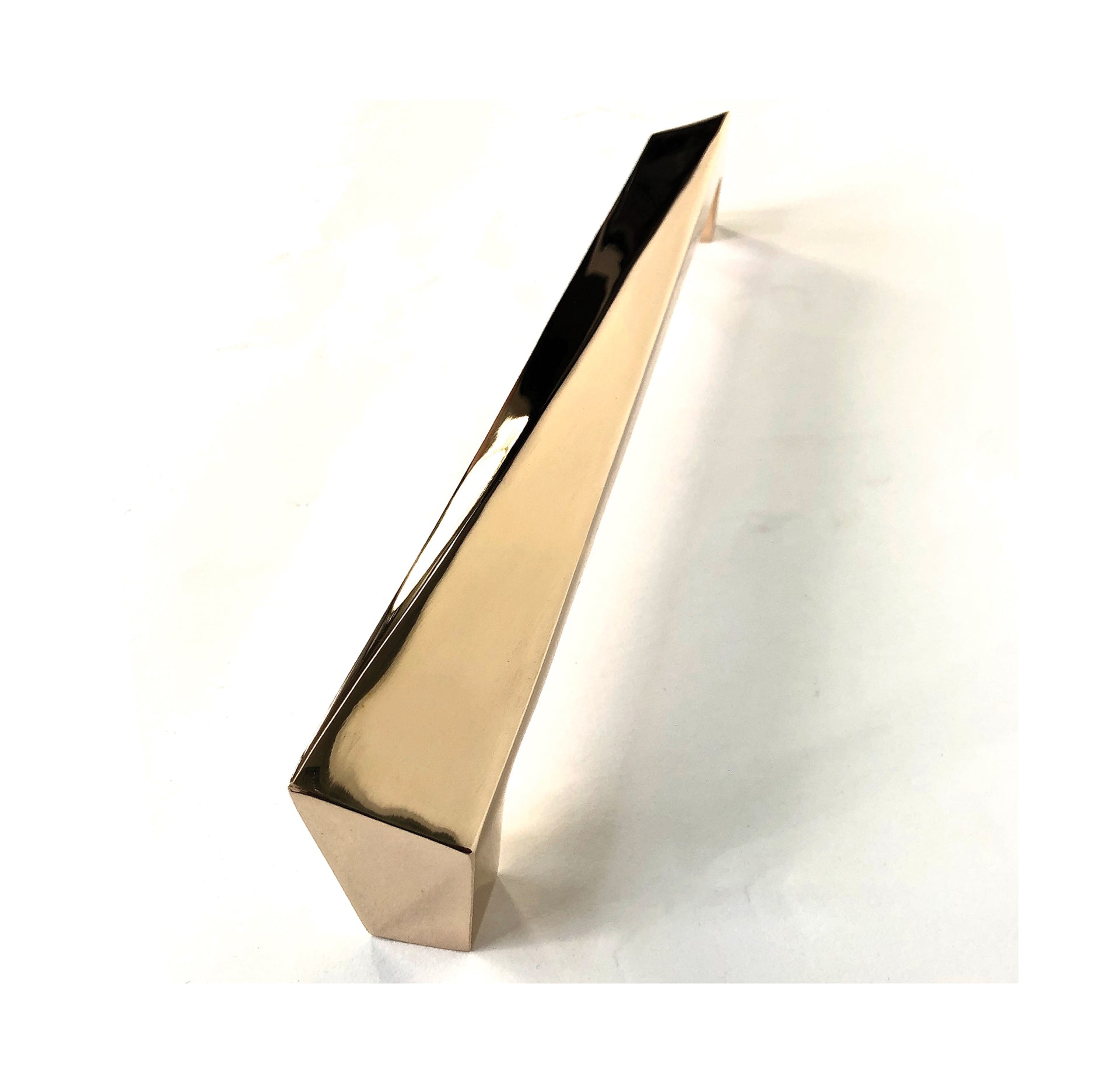 Facet 580 – Philip Watts Design