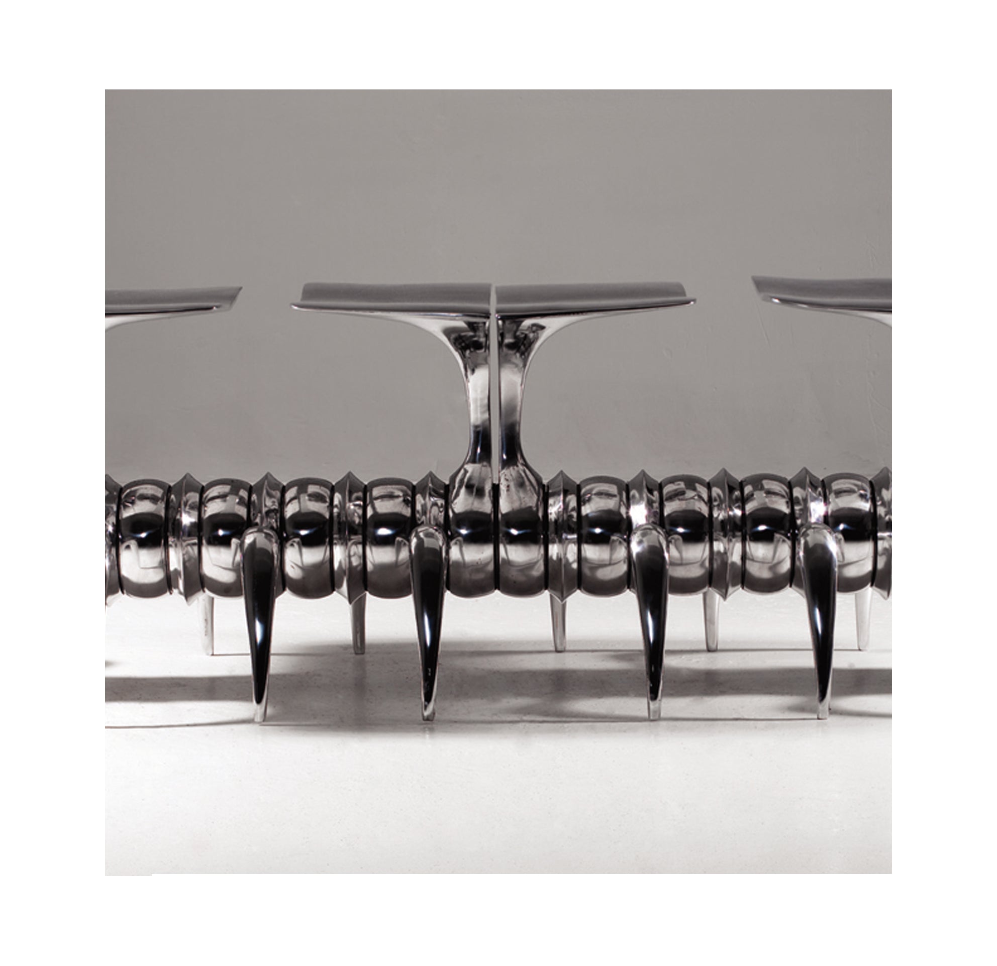 Caterpillar bench – Philip Watts Design